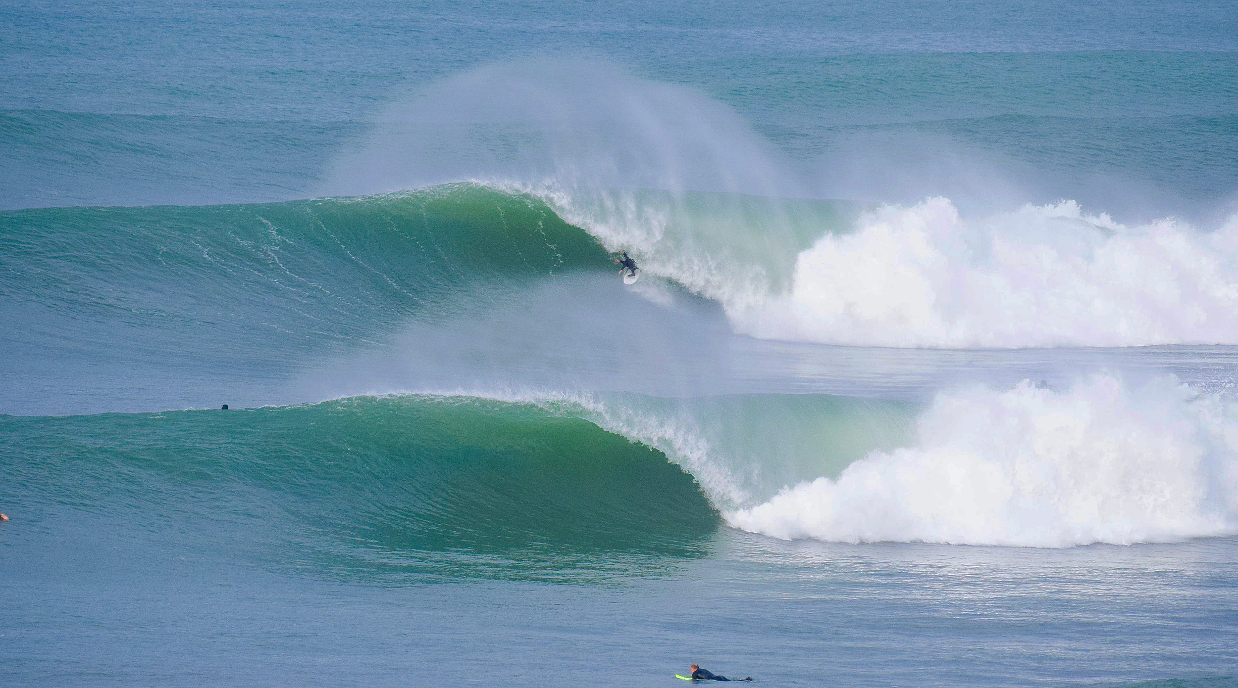 Swami's Surf Cam - streamlife.tube
